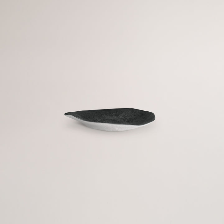 Graphite Grey – Sarah-Linda