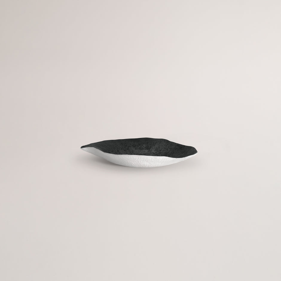 Graphite Grey – Sarah-Linda